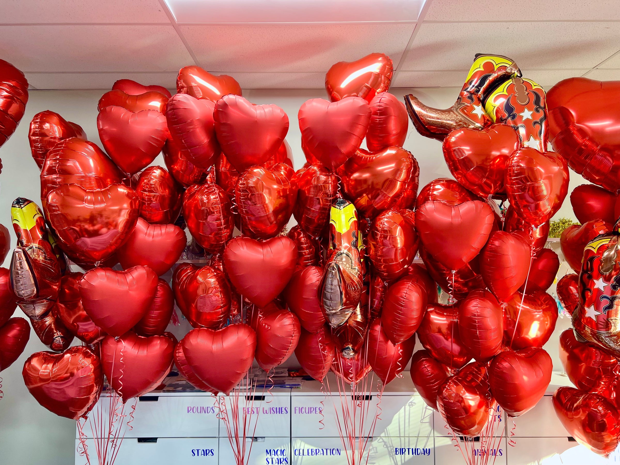 Best Balloon Delivery | Custom Balloon Decor | Balloons in Austin TX ...